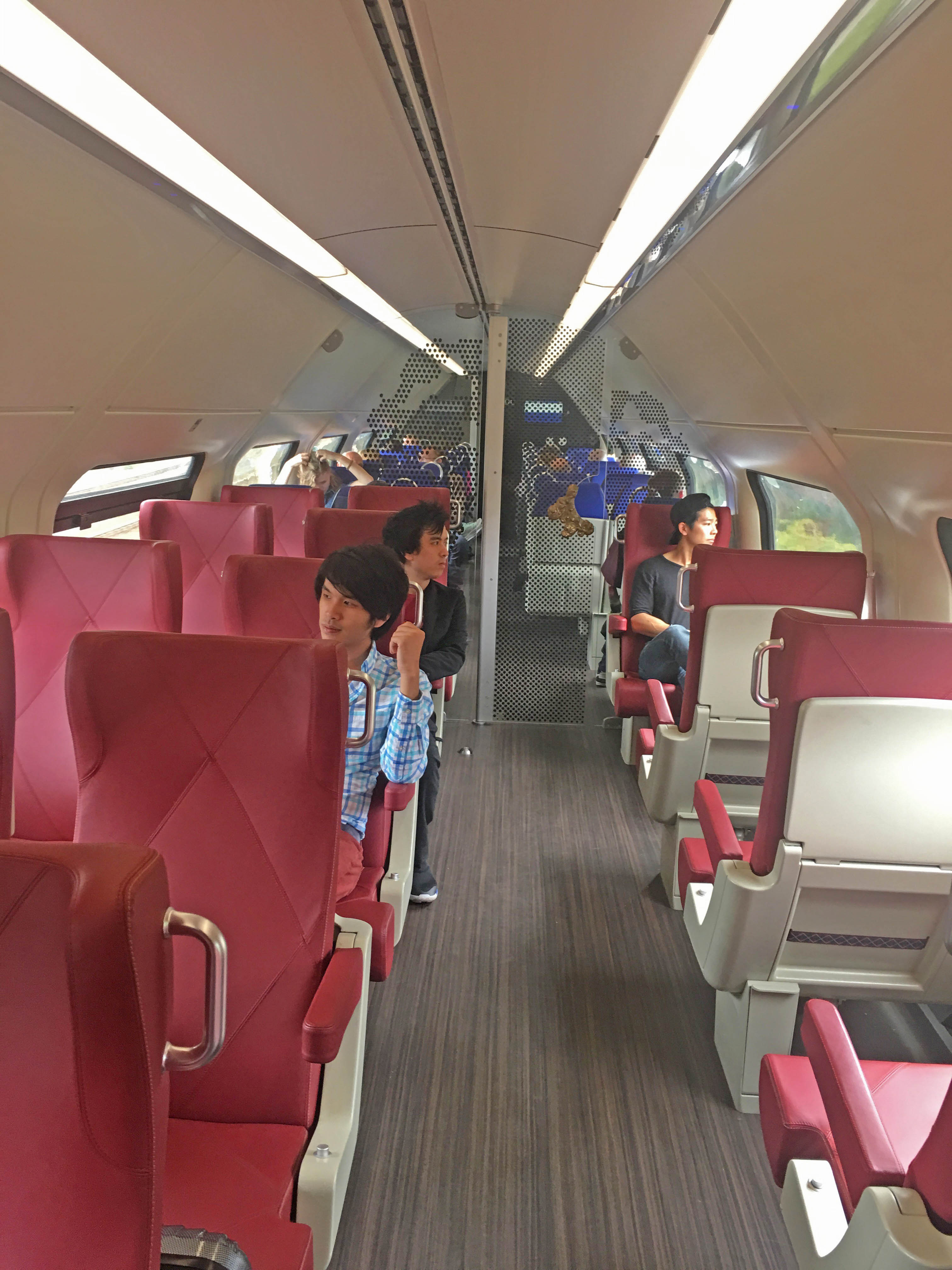 Thalys EuroTrain First Class – Chai Bear World