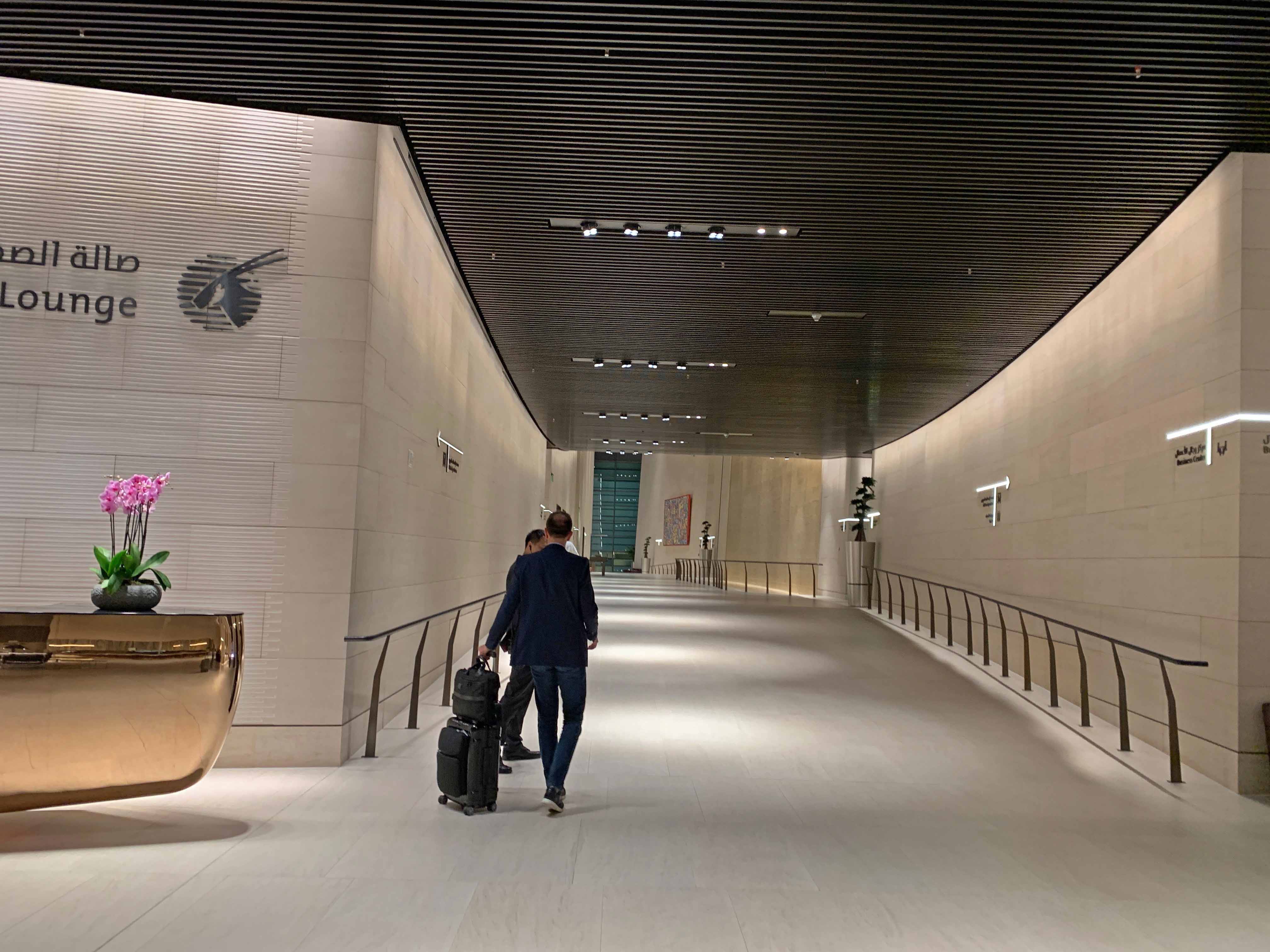 Best in the world? Qatar Airways Al Safwa First Class Lounge – Chai ...