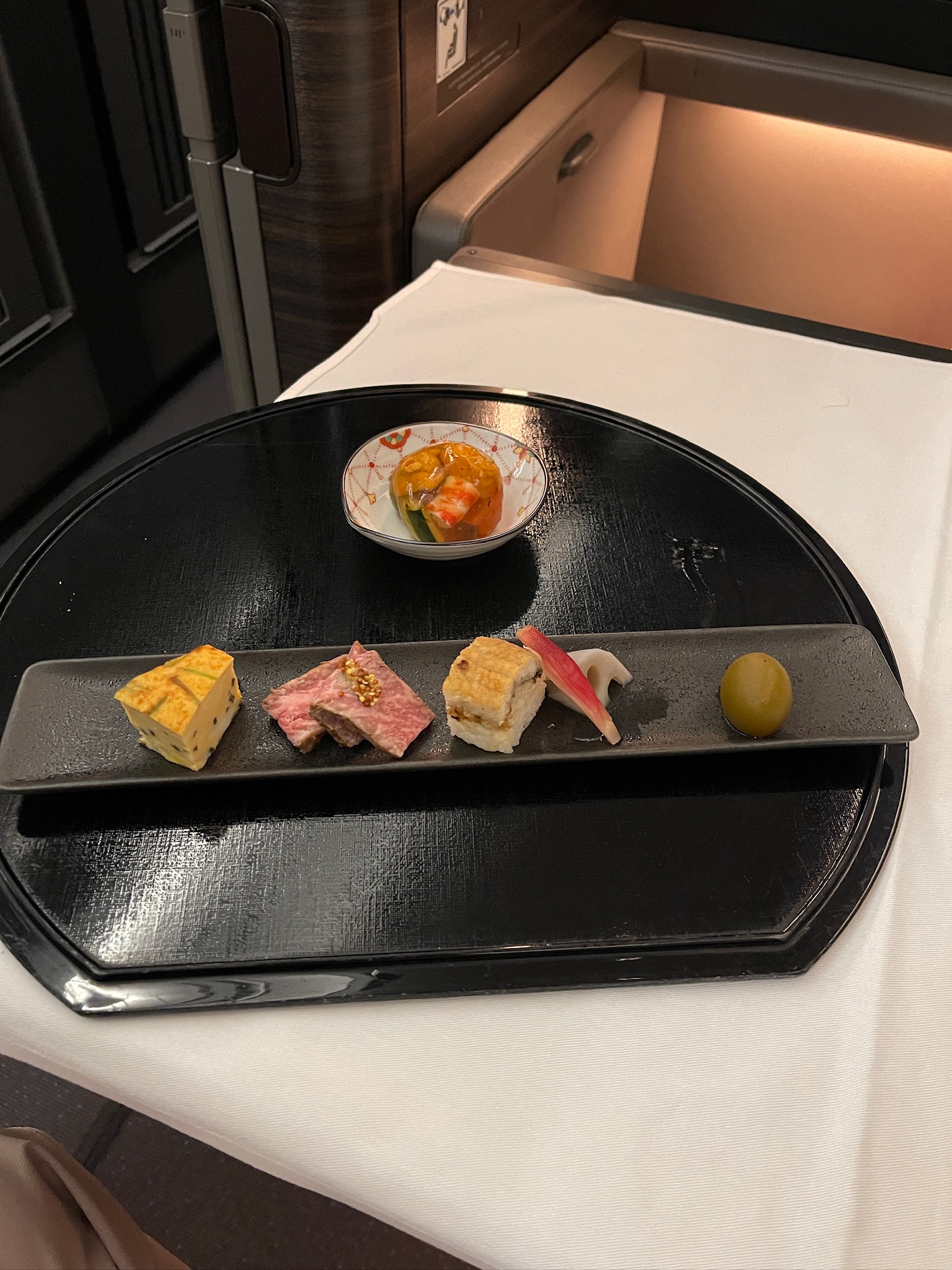 ANA A380 Flying Honu First Class – Chai Bear World